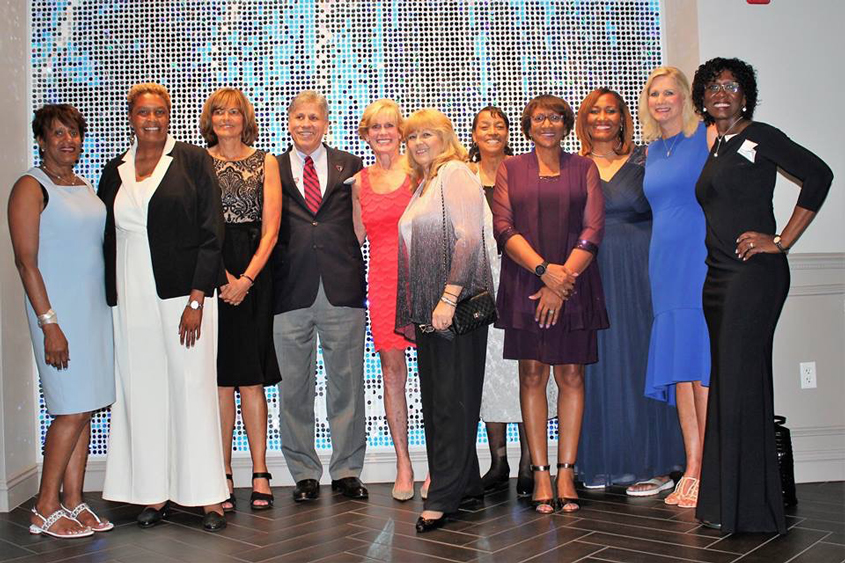 Our Own Tesa Duckworth Recognized @ Women’s Basketball Hall of Fame ...