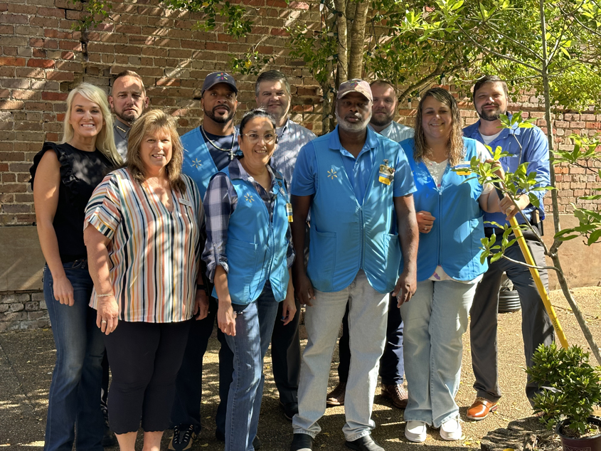 Walmart Celebrates Earth Day - MageeNews.com