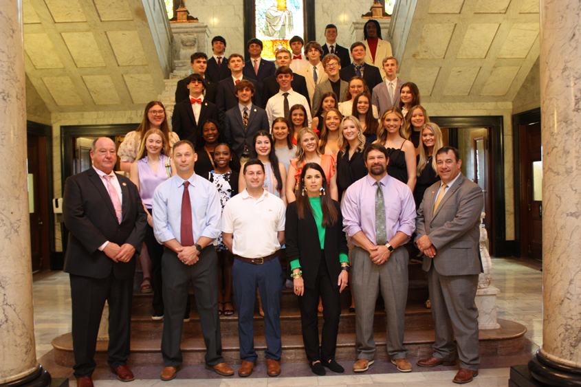 Simpson County Youth Leadership visited the Capitol - MageeNews.com