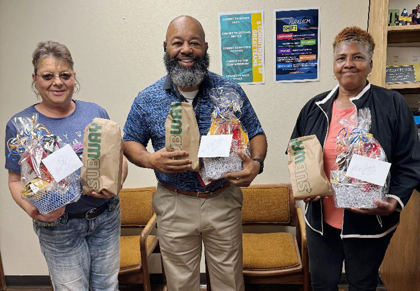 SIMPSON COUNTY TECHNICAL CENTER LOVES OUR BUS DRIVERS! - MageeNews.com