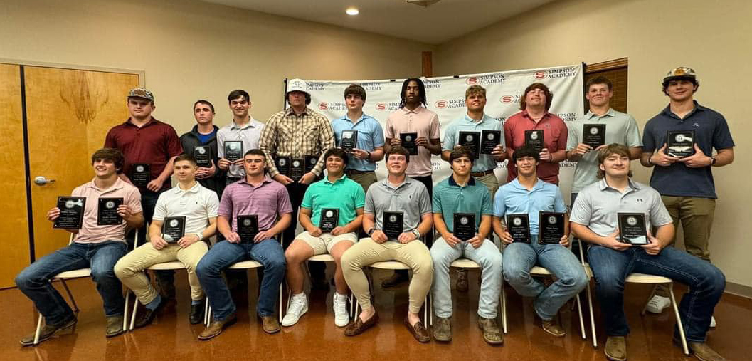 Cougars Celebrate the 2023 Football Season - MageeNews.com