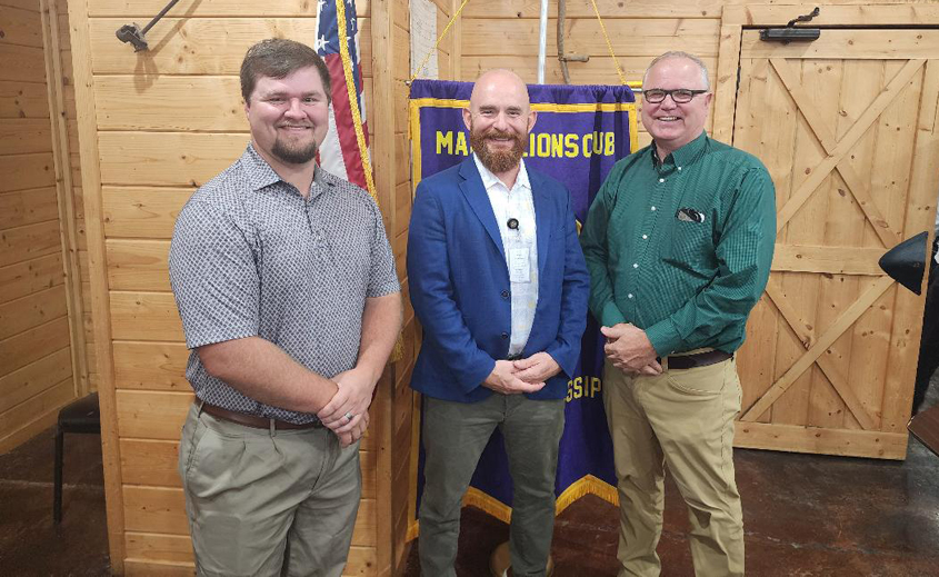 Dr. Thomas Recore Visits Magee Lions Club - MageeNews.com