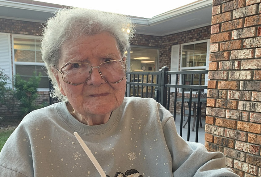 Mary Jo Hatch - MageeNews.com