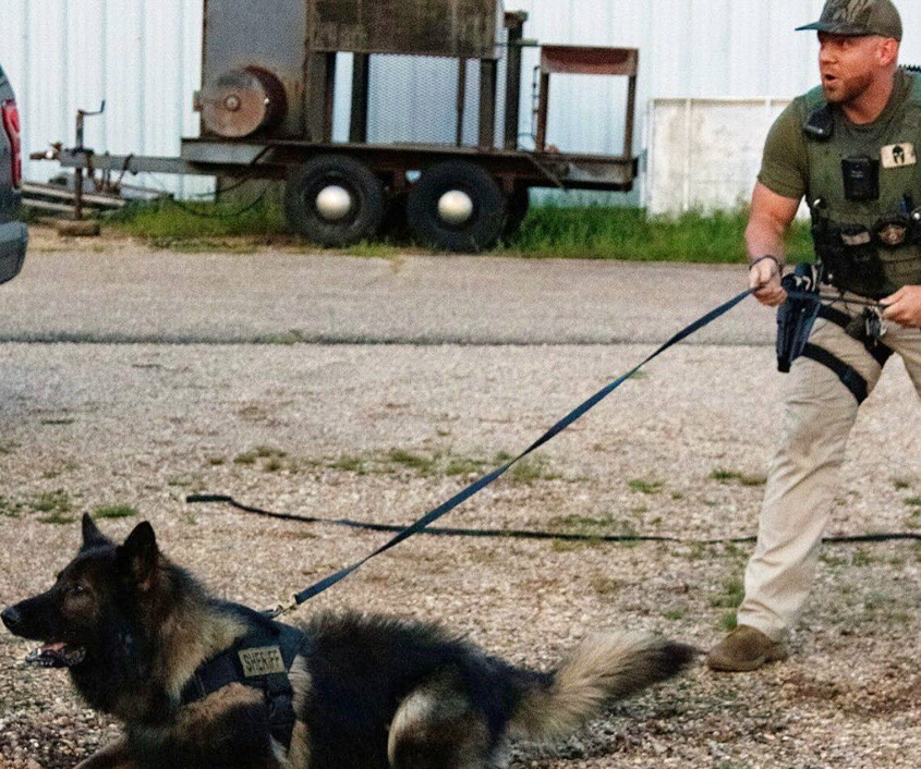 Simpson County Deputy Garrett Gray takes charge! - MageeNews.com